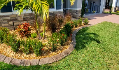 Concrete Landscape Edging, Curbing or Borders in Vero Beach, FL